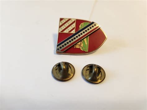 U S Army 17th Field Artillery Regiment Unit Crest Lapel Insignia Military Pin 4636947442