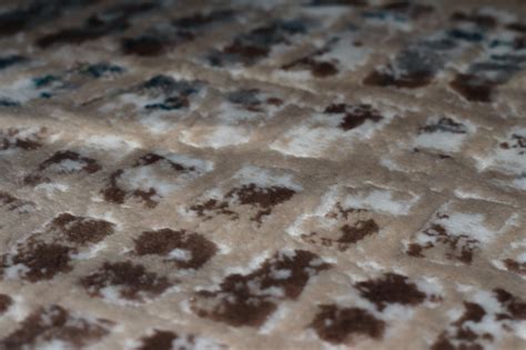 푹신한 배경을 발견했습니다 배경은 흰색 베이지색과 파란색 반점이있는 봉제 인형입니다 얽히고 설킨 배경 0명에 대한 스톡 사진 및 기타 이미지 Istock