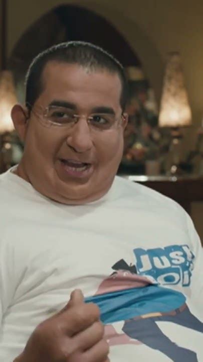 منوووور 😂😂 احمدحلمي اكسلارج Youtube