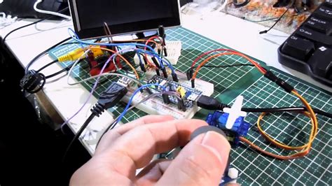 豊四季 Tiny Basic For Arduino Stm32 サーボーモーターの制御デモ Youtube