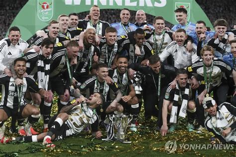 뉴캐슬 대충격 한국투어 앞두고 새까만 욱일기 사용…논란 커지자 영상 삭제 공식 사과