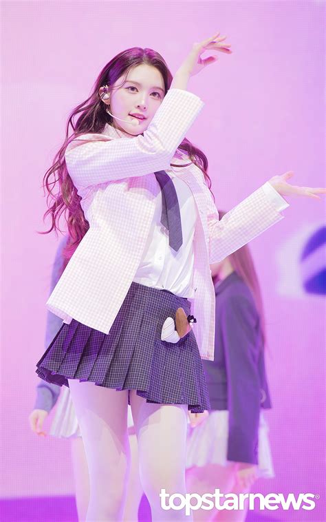 하츠투하츠 H2h 에이나 ‘음악중심 Mc의 핑크빛 비주얼 The Chase 쇼케이스 [hd포토]