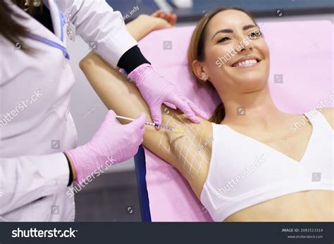 Doctor Makes Intramuscular Injections Botulinum Toxin Stock Photo 2081513314 Shutterstock