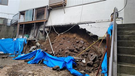 東京・大田区にある会社の社員寮の斜面の一部が崩落 建物崩壊のおそれ高まる Tbs News Dig