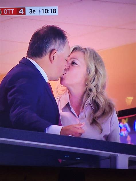 Pierre Dorion having too much fun at the Sens game : r/hockey