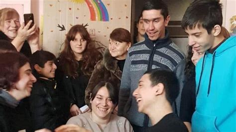 რუისის 2 სკოლის მოსწავლეები ქარელის კეთილდღეობის სახლს ესტუმრნენ Mozaika News