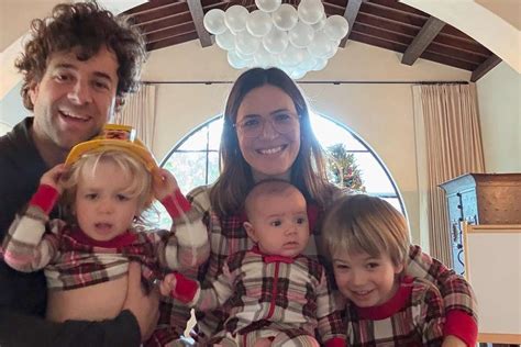 Mandy Moore Doesnt Know If Her House Made It After Evacuating La