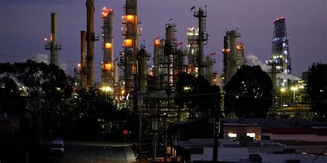 Us Producer Prices Slide 05 In October Biggest Drop Since 2020