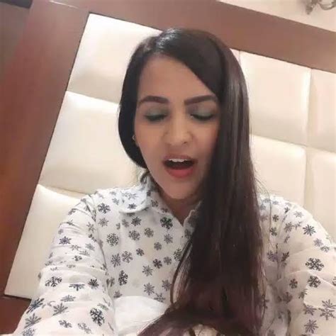 Prernas Reaction When You Put Your Dick In Her Pussy R Youtuberssex