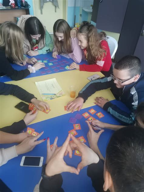 СУ Свети Климент Охридски Троян Предпразнични вълнения в групите за занимания по интереси