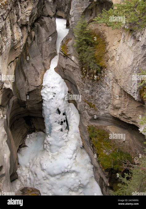 frozen waterfall still or slow moving water freezes more easily than