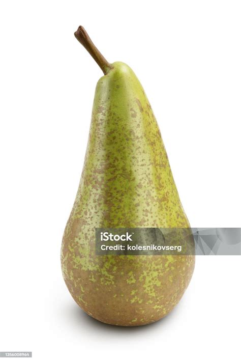 클리핑 경로와 전체 깊이의 필드가 있는 흰색 배경에 격리된 녹색 컨퍼런스 배 건강한 식생활에 대한 스톡 사진 및 기타 이미지 건강한 식생활 과일 노랑 Istock