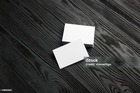 검은 색 배경에 검은 색 빈 명함 기업 문구류 브랜딩 모의 크리에이티브 디자이너 데스크 플랫 레이 텍스트 공간 복사 0명에 대한 스톡 사진 및 기타 이미지 Istock