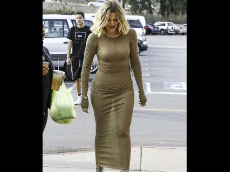 Oops Khloe Kardashian Suffers A Wardrobe Malfunction Shows Her