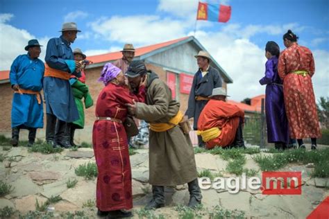 Орон нутгийн сонгуулийн он цагийн товчоон