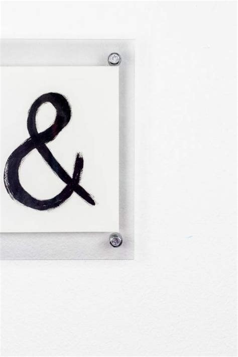 How To Make A DIY Floating Frame With This Easy Tutorial How To Make A DIY Floating Frame With This Easy Tutorial