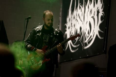 Gallery (Live & Promo) – ABSURD