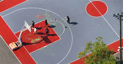 [포토에세이] 뜨거운 코트를 가르며