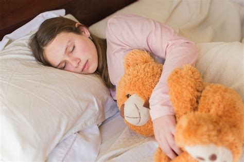 Sleeping Girl Pictures Freepik
