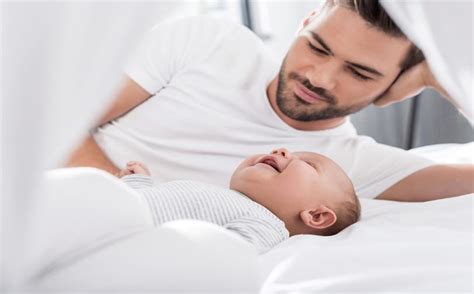 ელენემ შვილი გააჩინა და სამშობიაროში დატოვა