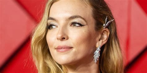 Jodie Comers Peach Haze Makeup Is Summers Biggest Beauty Trend