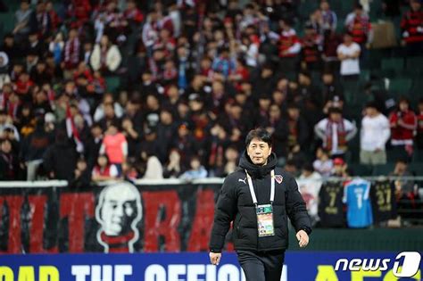 포항 박태하 감독 2024시즌 첫 이달의 감독상 수상