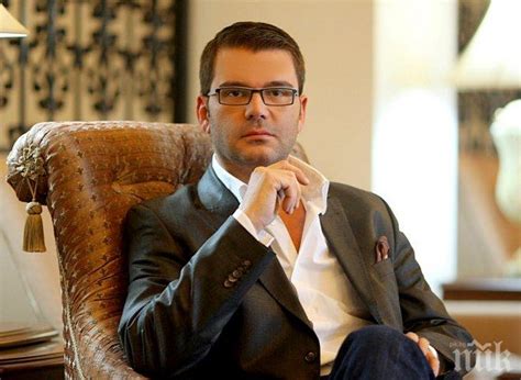 Д р Ангел Енчев пластичен хирург Оперирах Николина Чакърдъкова Информационна агенция ПИК