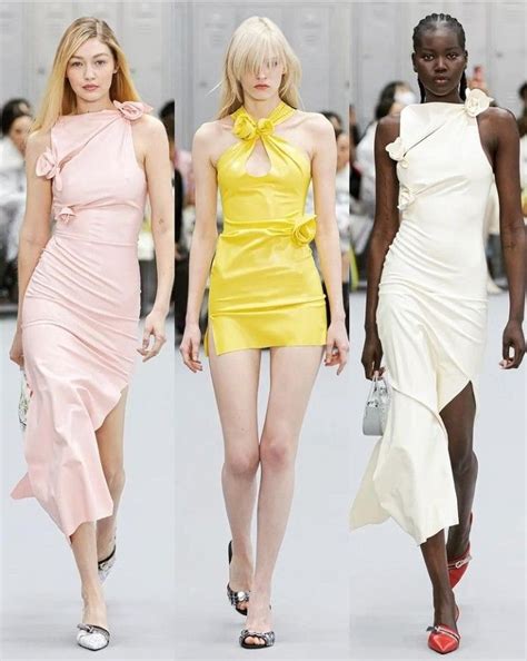 Pin By Bành Bành On Euin Fashion Fashion Outfits Fashion Dresses