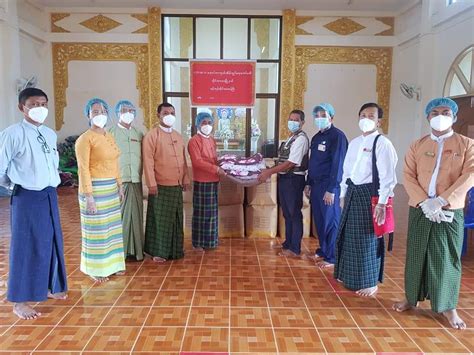 လှိုင်သာယာ အရှေ့ပိုင်း မြို့နယ်၌ ကိုဗစ်−၁၉ ရောဂါကာကွယ်ထိန်းချုပ်ရေး ကော်မတီသို့ ဆေး ခေါင်းအုံး