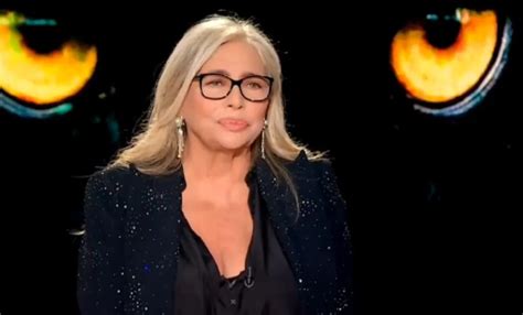 Mara Venier Festeggia Il Nipote Ma Lassenza Del Marito Preoccupa I Fan Video Notizie Audaci