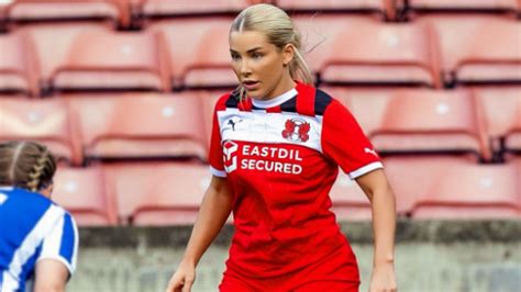 Onlyfans Model Madelene Wright Reflects On First Season Back In Football As She Admits Shes