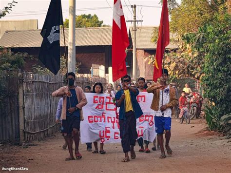 ချင်းတွင်းမြစ် သပိတ် စစ်ကြောင်း စစ်အာဏာရှင် အမြစ်ပြတ် တော်လှန်ရေး ချီတက် ဆန္ဒပြ Khit Thit Media