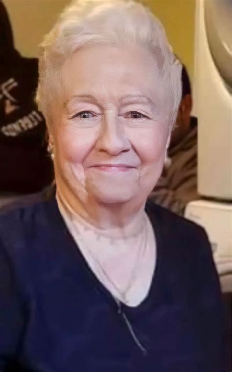 Mary R Mccarl Wall Custance Funeral Home And Chapel