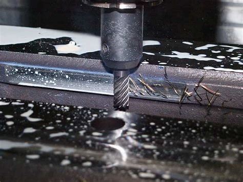 Milling Machine Vs Lathe What S The Difference How They Compare The Whittling Guide