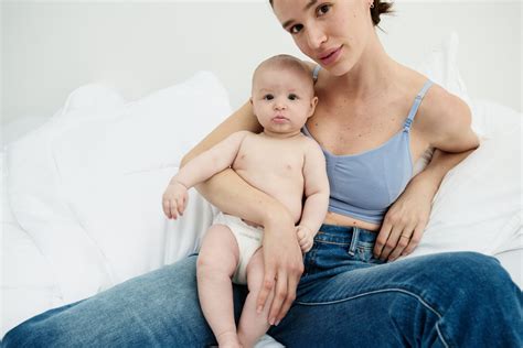 10 Common Breastfeeding Questions Answers Babe By Hatch