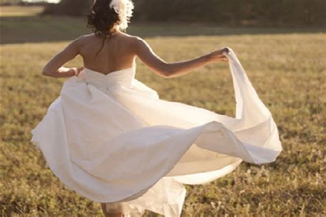 Lovesexaurdhokha दूल्हा निकला धोखेबाज़ तो शादी छोड़कर भागी दुल्हन Love Sex Aur Dhokha Bride