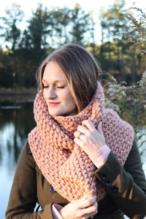 Best Free Quick And Easy Cozy Infinity Scarf Crochet Pattern Life Yarn