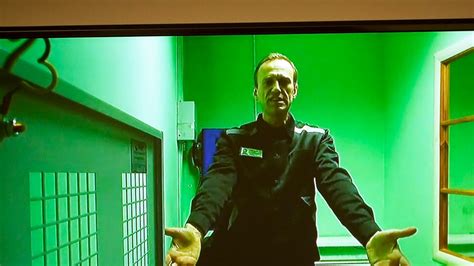 Ти си истинската звезда на този филм Алексей Навални благодари на Христо Грозев за Оскар а