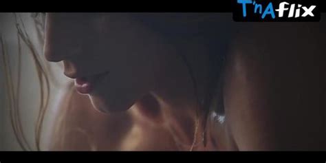 Robin Sydney Breasts Scene In American Muscle