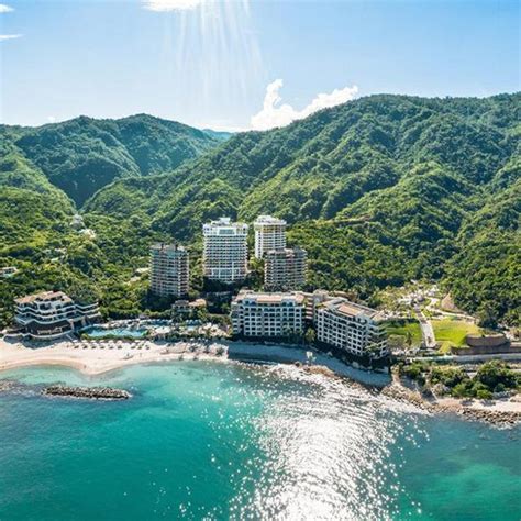 Bianca Monreal And Manuel Chairezs Wedding Registry On Zola