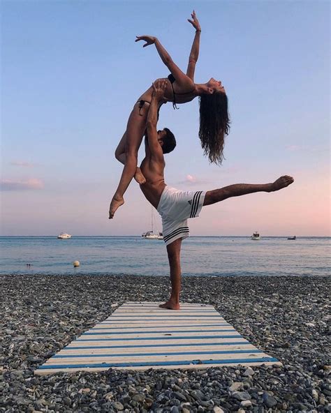 Two People Acro Poses Easy Partner Dance Poses 2 Person Lifts Dance