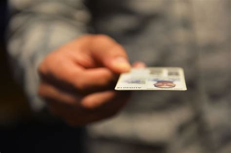 Keep Your Common Access Card Safe Secure Joint Base San Antonio News
