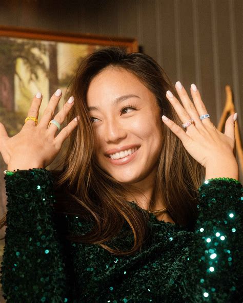 Lokai Holiday T Shop