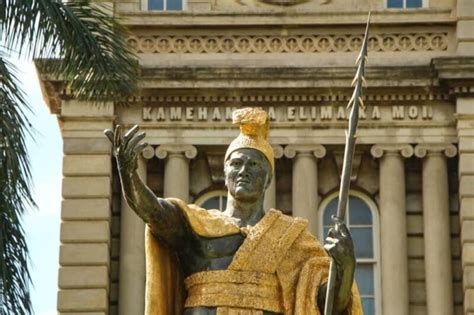 Pearl Harbor And Oahu Circle Island Tour From Maui