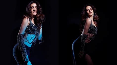 Fatima Sana Shaikh Oozing Hotness In Diamond Embedded Bralette And