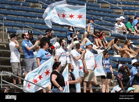Chicago Red Stars Fans During A Nwsl Match Against The North Carolina