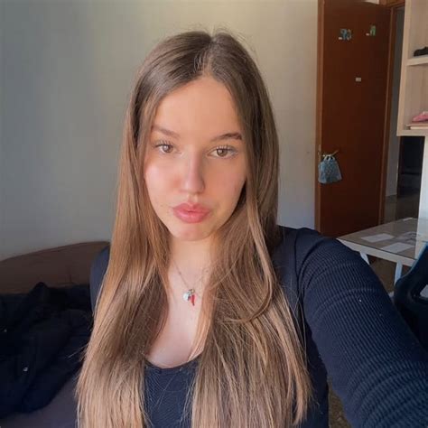 Michi Michi 24 • Threads Say More