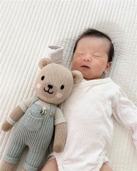 쁘띠엘린 출산용품 출산준비 유아용품 육아용품 엘라바 댓글이벤트 지퍼 올리고 내리는 소리에도 깨는 밤귀 밝은 신생아 무소음 스트랩 수트 출격 준비 완료 🚀