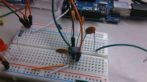 msgeq7 for light organ not registering audio input please help