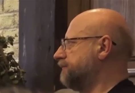 Ключевая фигура информационной кампании против Азербайджана угодила в скандал Minval Politika